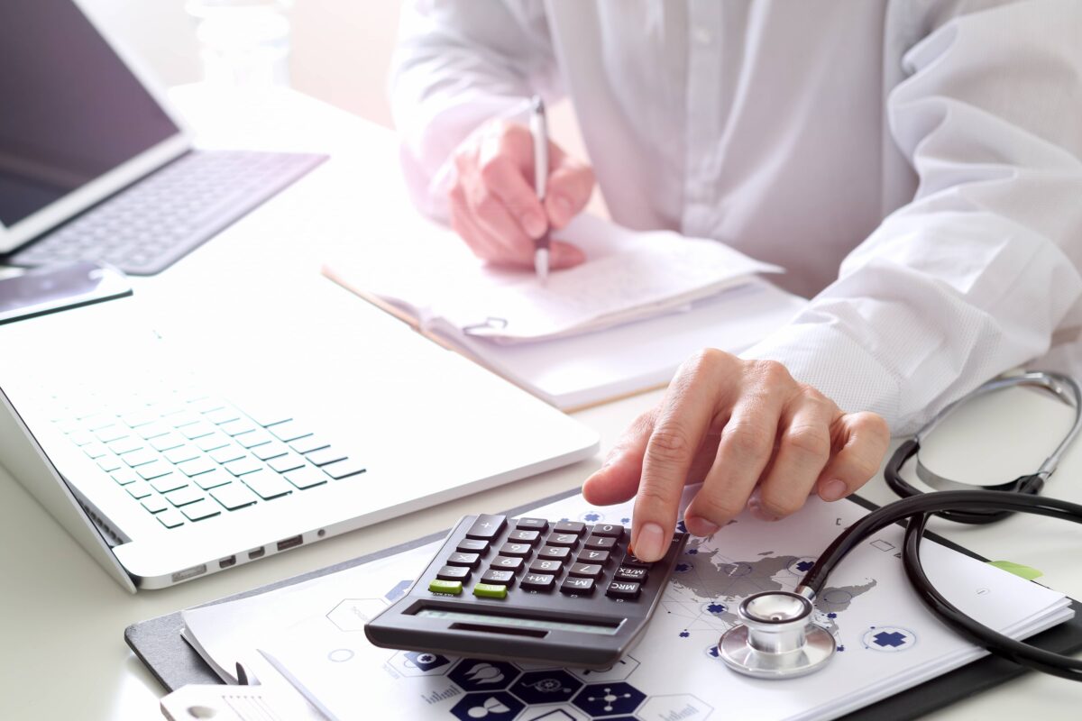 Corneal Transplant Surgery Cost: 10 Factors To Consider